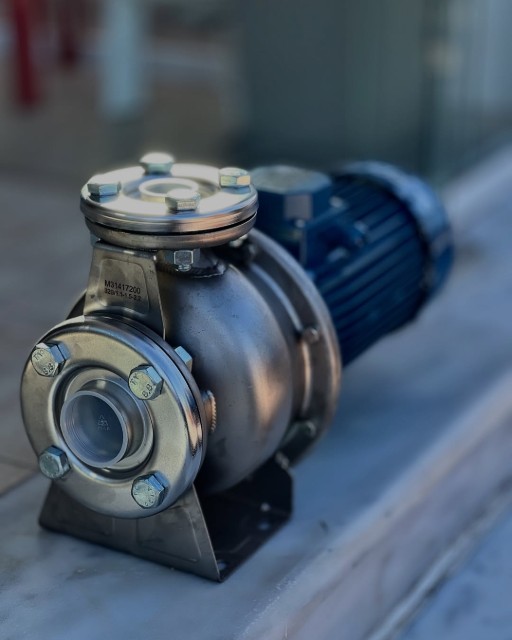 Maxzone Pumps Website: Water Pumps for Marine, RV, Homes
